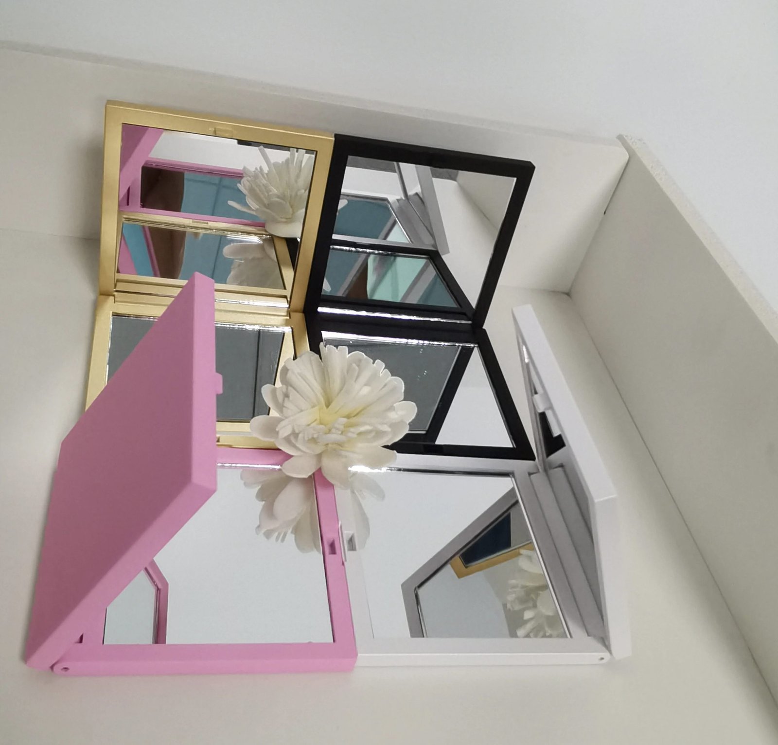 Black Pocket Square Double Sided Makeup Mirror Rubber Coating